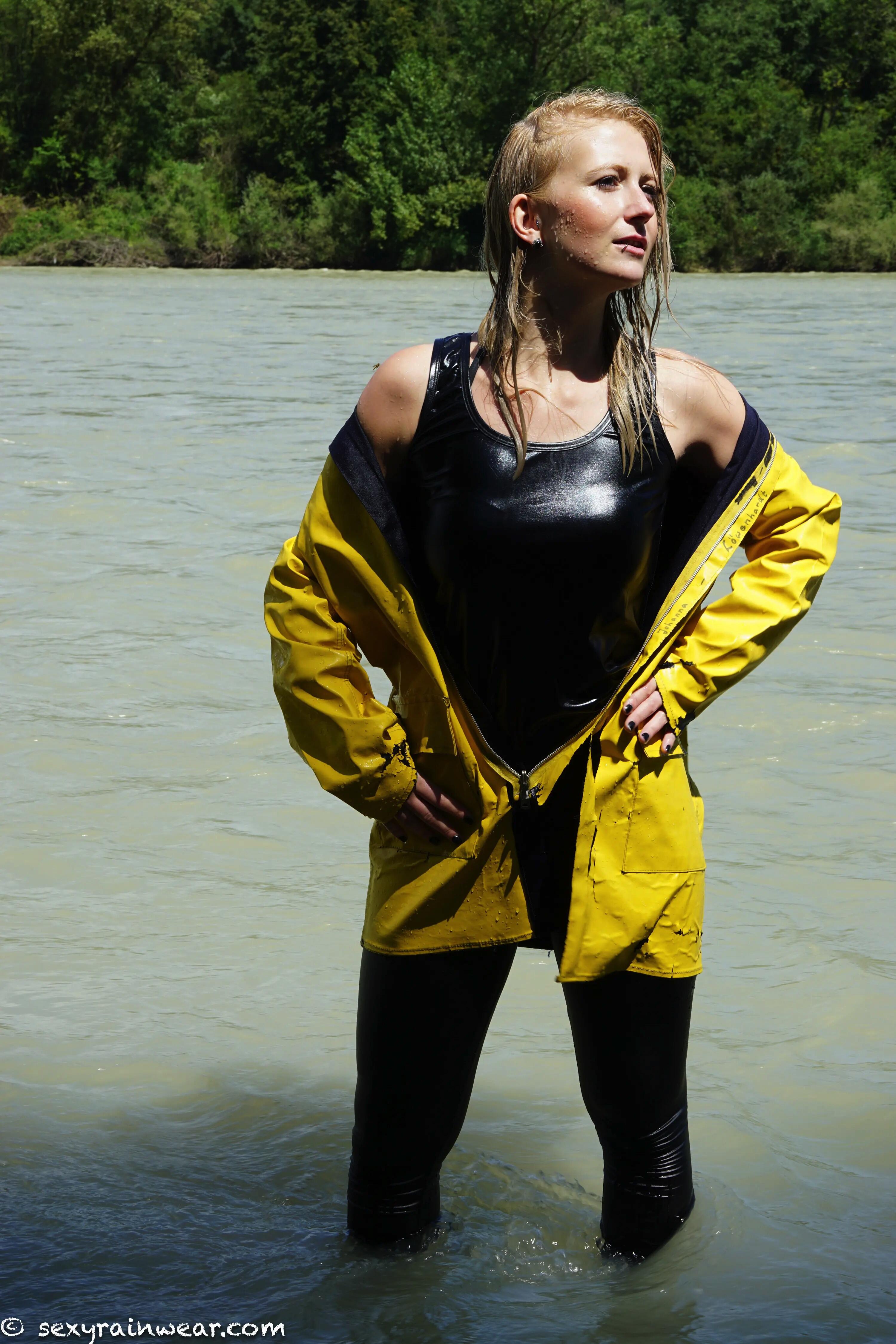 SEXYRAINWEAR.online | Julia swimming in yellow (43 pics)