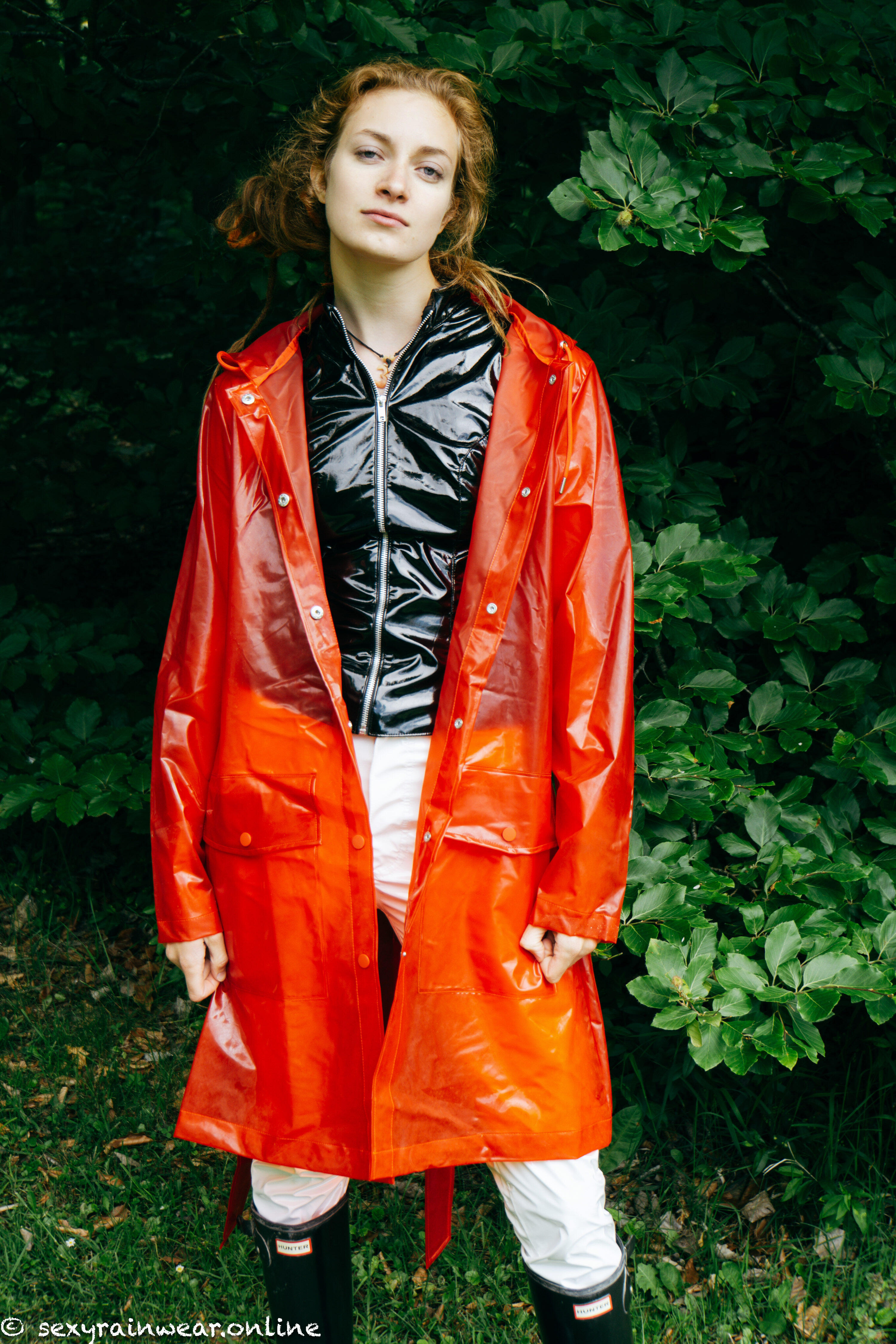 SEXYRAINWEAR.online | Red shiny plastic