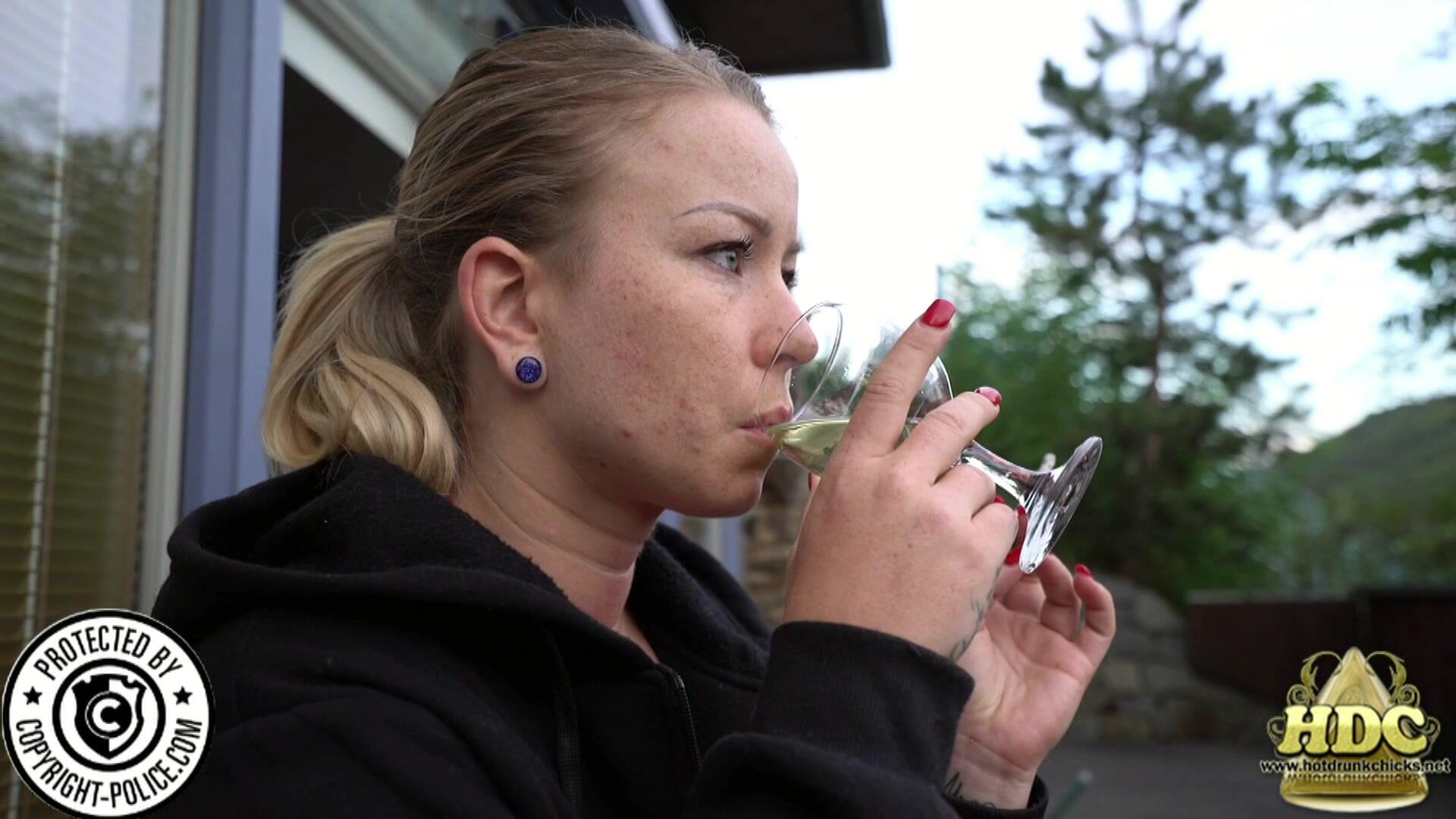 Clipspool | HDC Project - Adriana at Home