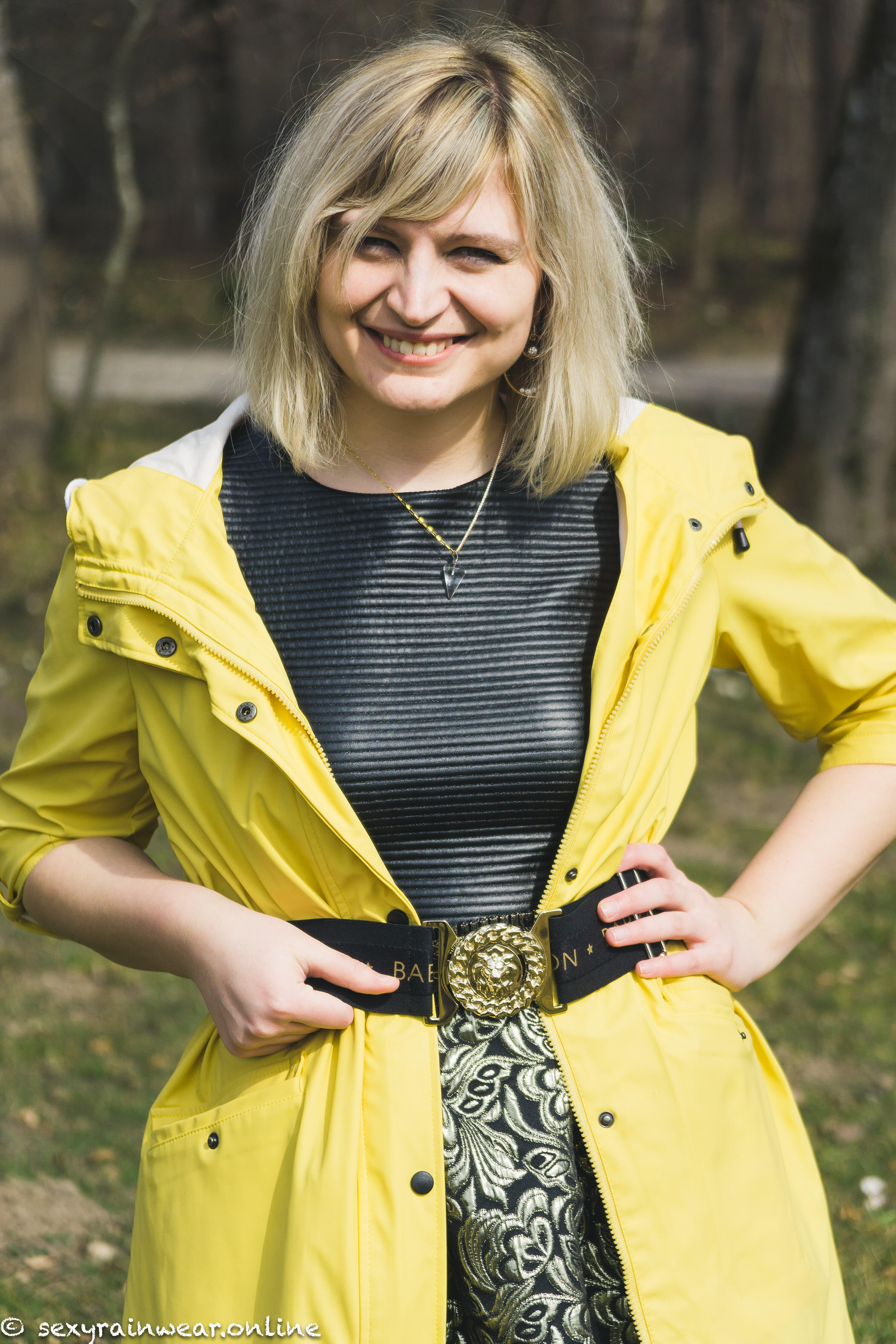 SEXYRAINWEAR.online | Classical yellow