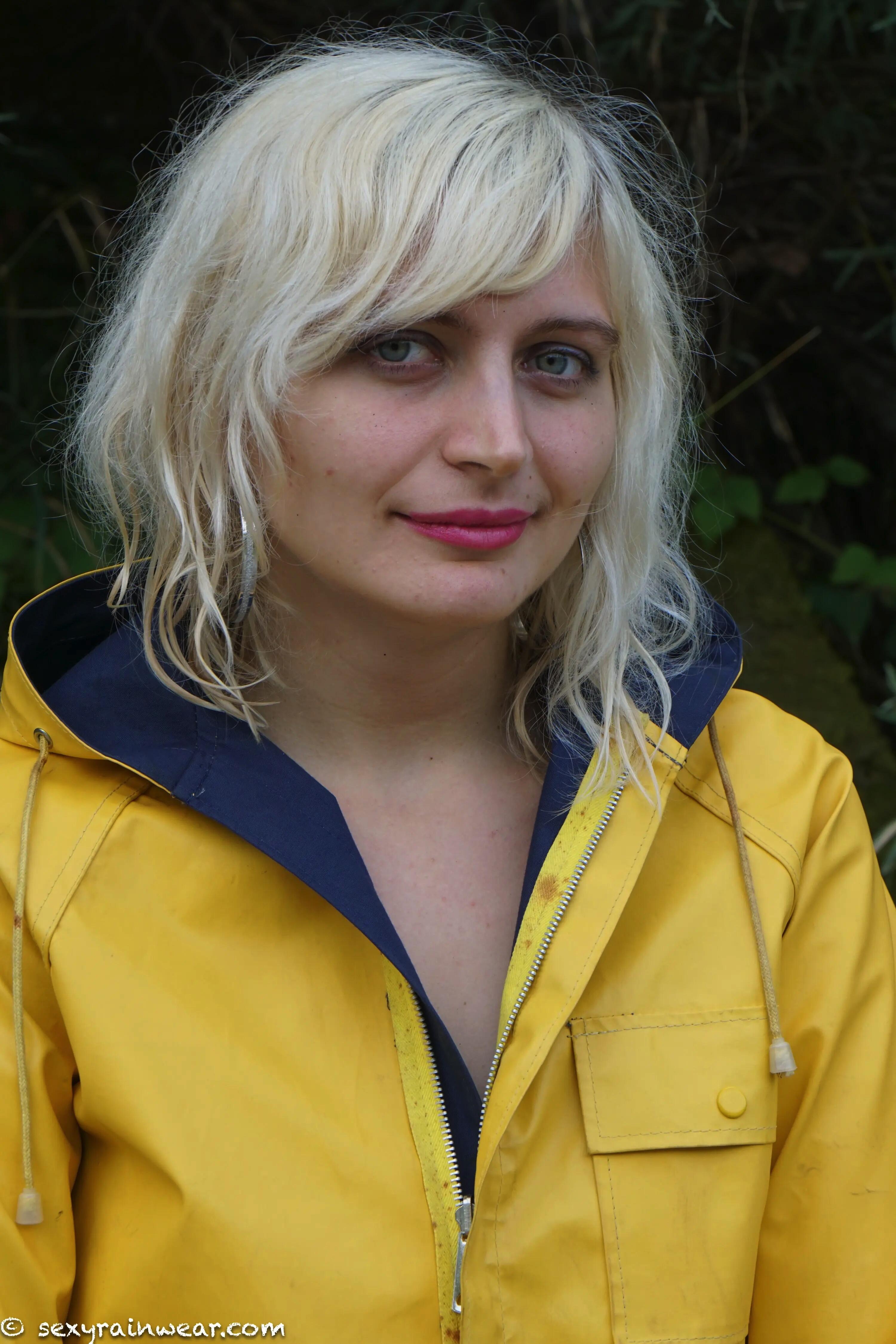 SEXYRAINWEAR.online | Original yellow rubber Friesennerz (60 pics)